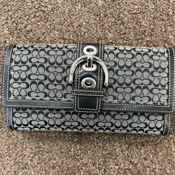 Coach | Bags | Authentic Coach Wallet | Poshmark